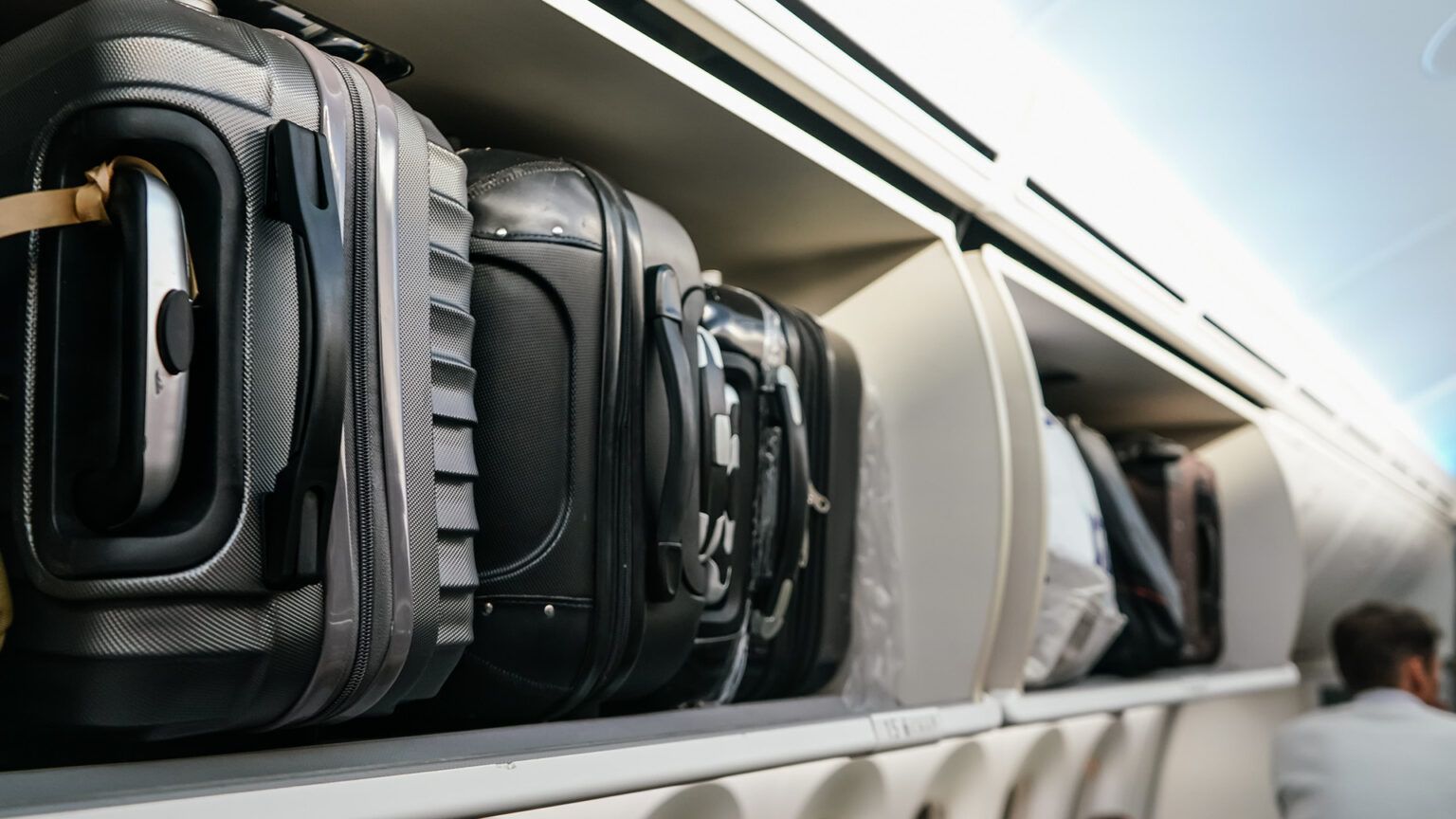 5 recomendaciones para viajar con equipaje carry on – SJU Official
